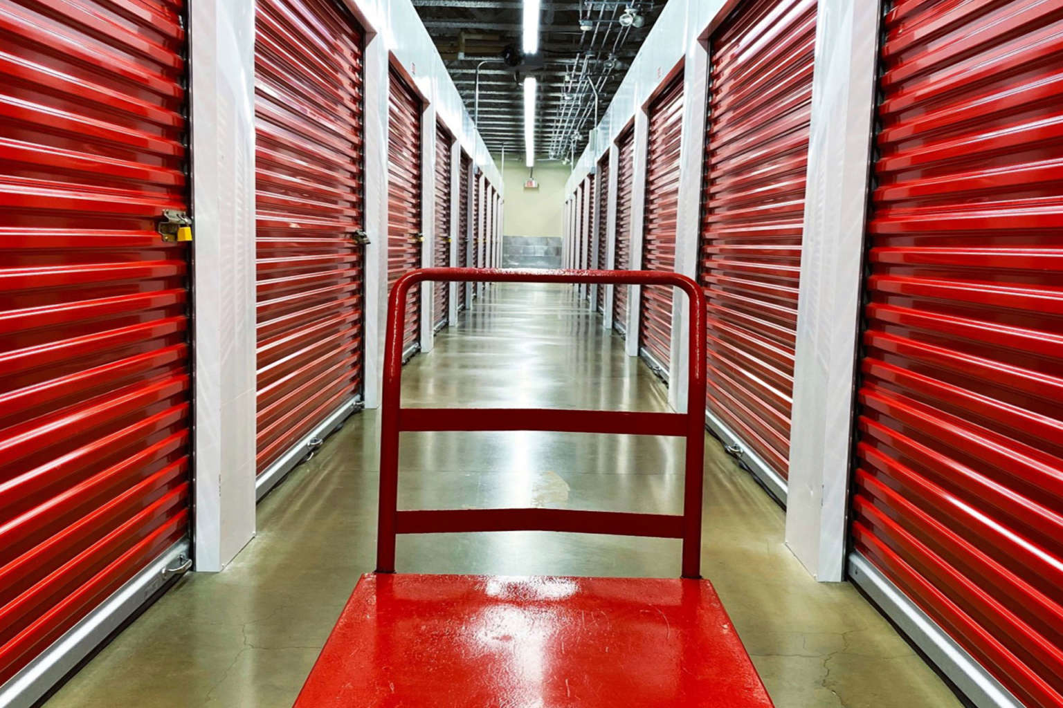 Warehouse vs. Self-Storage: What is the Difference? - StorageMart ...